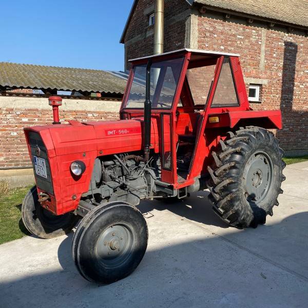Traktor IMT 560