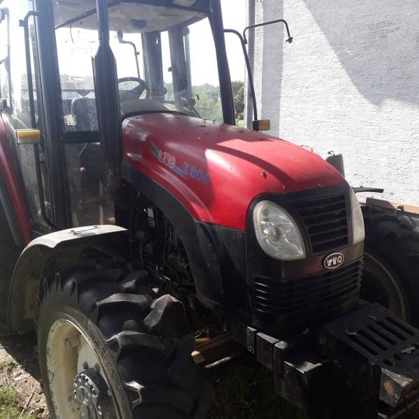 Traktor YTO X804