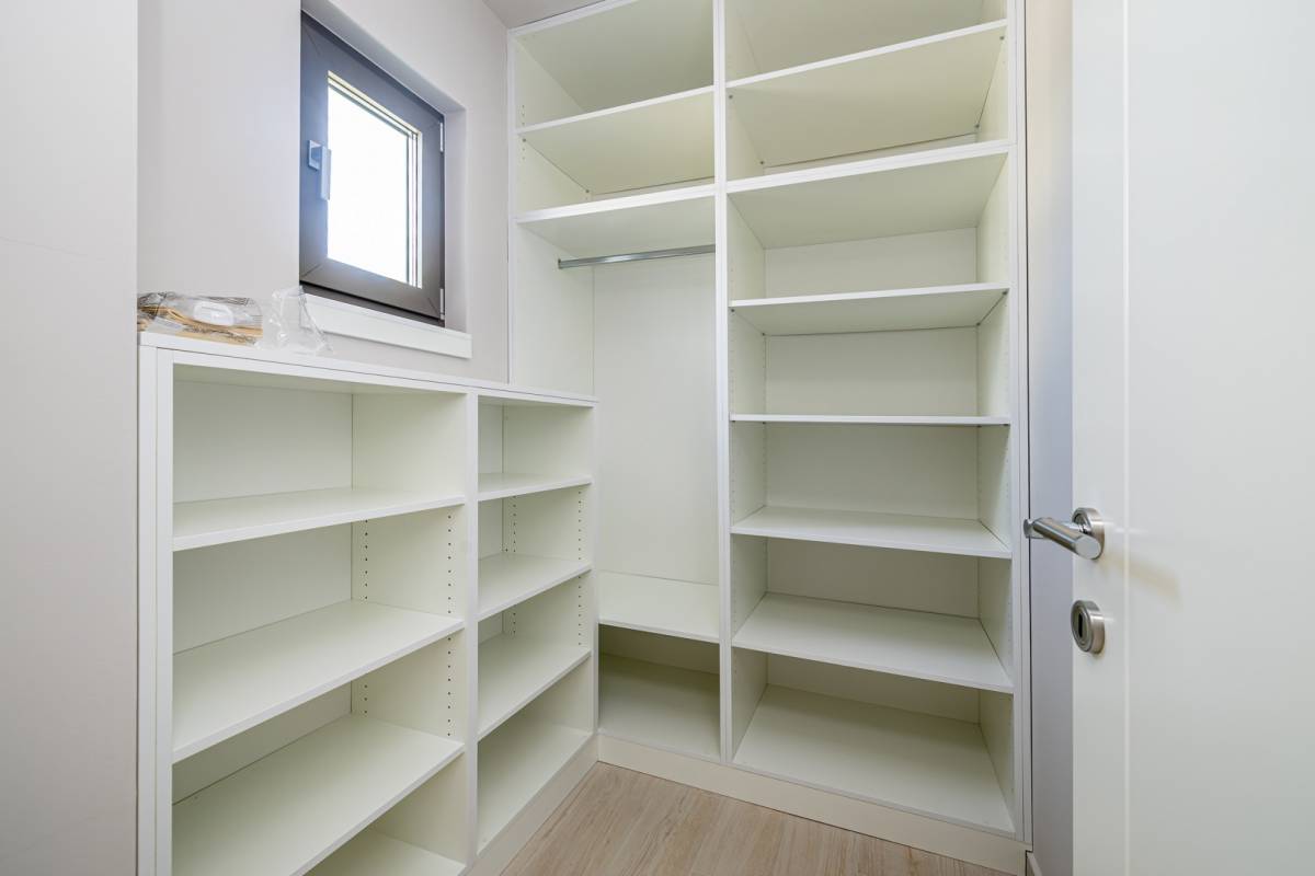 OTOK KRK, šire područje grada Krka - Luksuzna, moderna vila