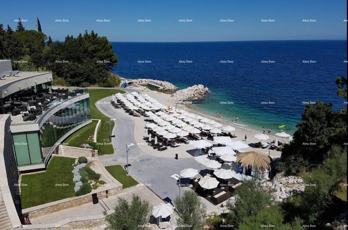 UMAG, Samostojeća vila u luksuznom resortu! Pogled na more!